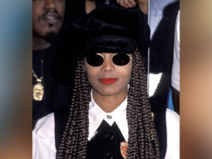 25 Iconic And Popular Hairstyles In The 90s | Apohair