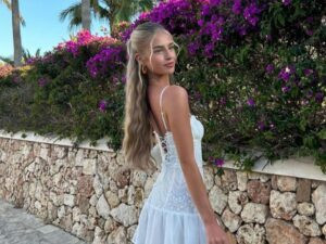 22 Inch Hair Length: Transform Your Look With 22 Inch Hair Extensions